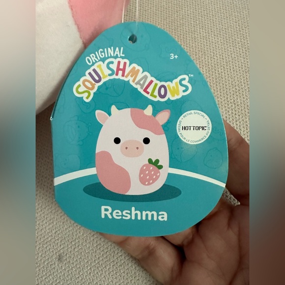 Squishmallows | Toys | Squishmallow Reshma Strawberry Cow Hot Top ...